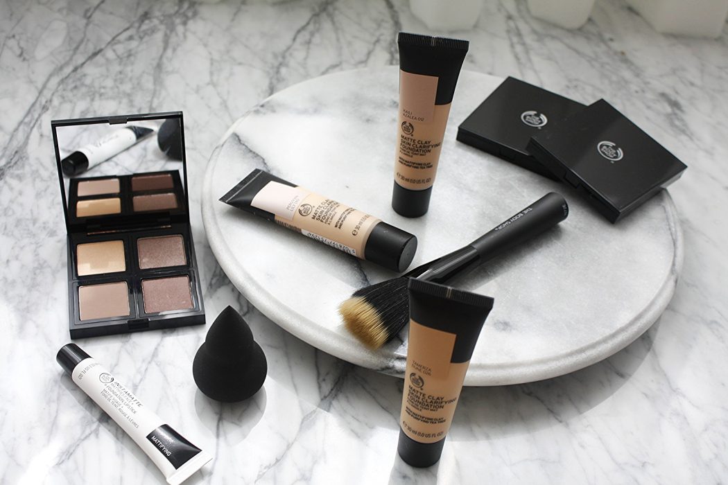 THE BODY SHOP MATTE CLAY FOUNDATION